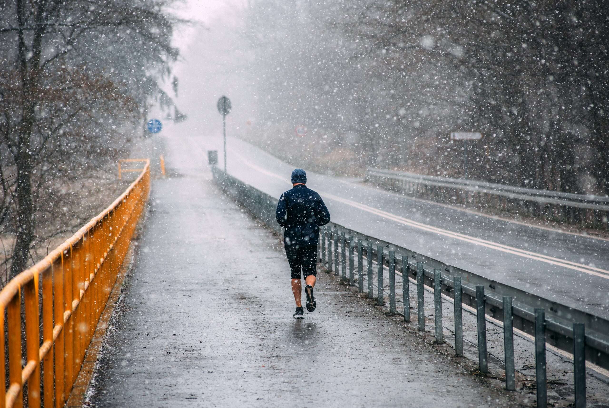 Running in Different Weather Conditions: How to Adapt and Thrive