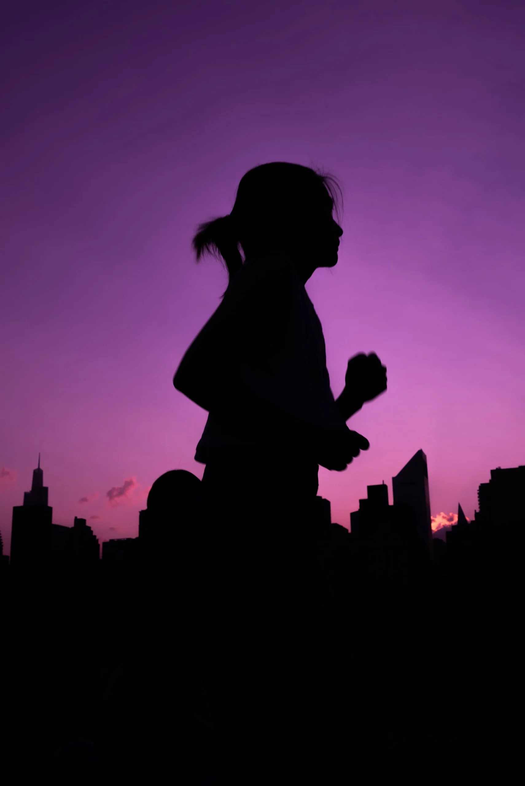 Best Running Gear for Low Light Conditions